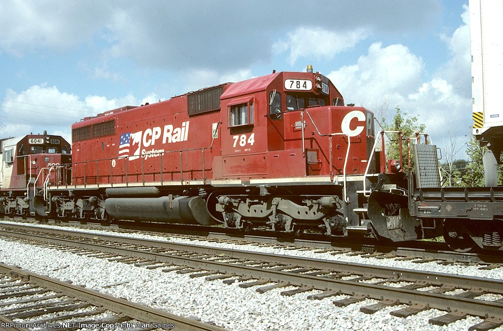 CP SD40-2 784